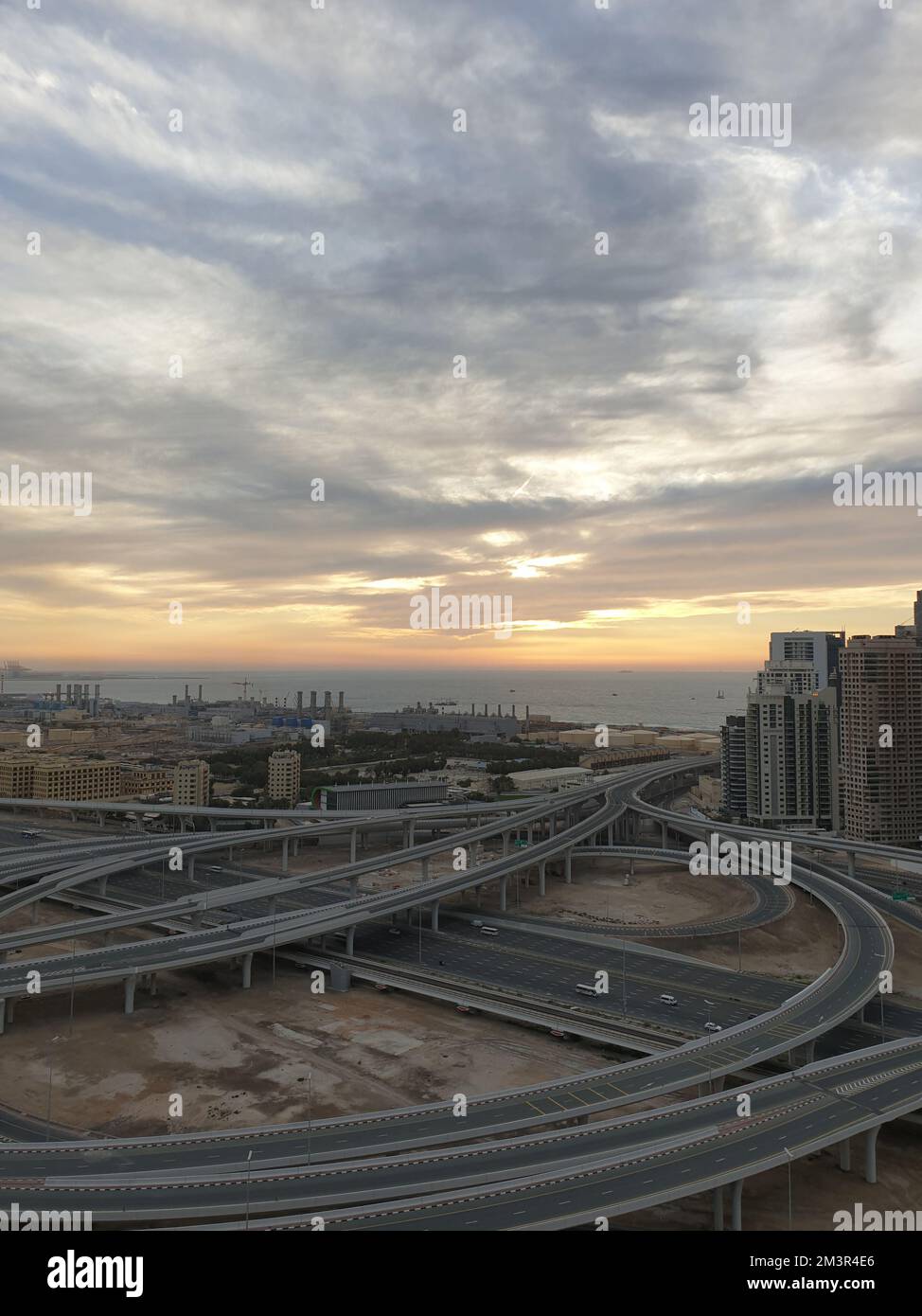 Road trip dubai sea hi-res stock photography and images - Alamy