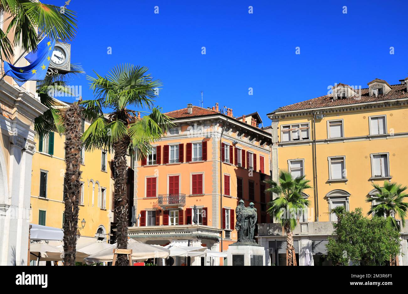 Example of the historic architecture in Salo on Lake Garda. Italy ...