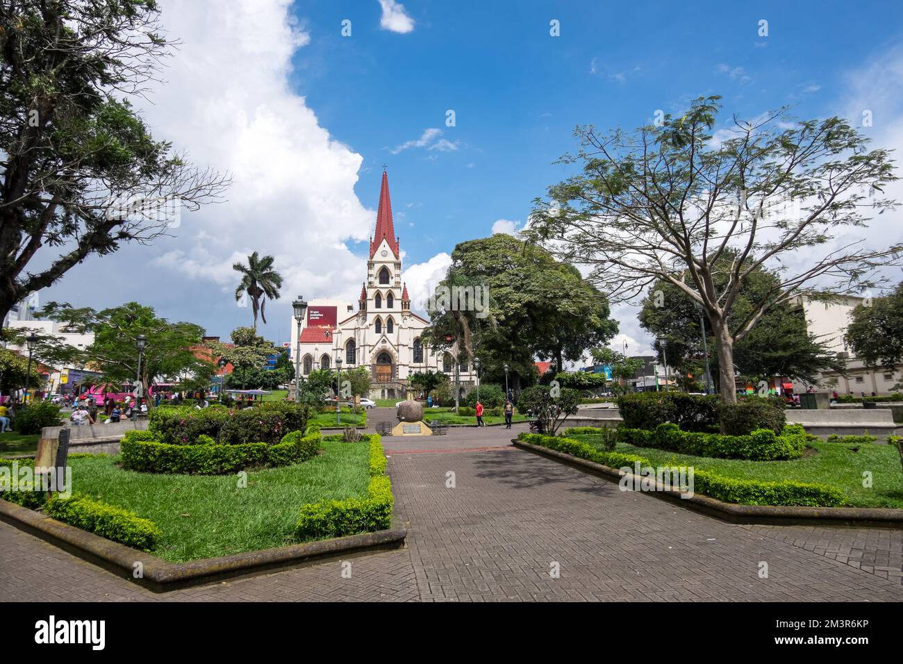 Braulio Carrillo Colina park and La Merced church in the historic ...