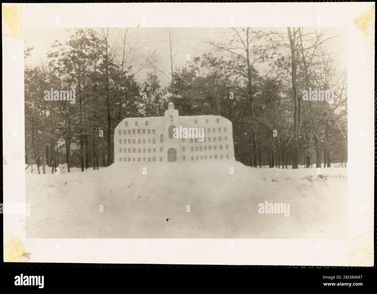 Schools of the sacred heart hi-res stock photography and images - Alamy