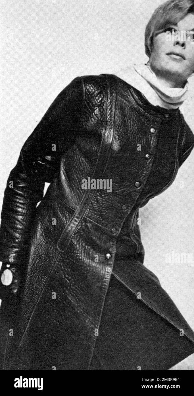 1944 fashion Black and White Stock Photos & Images - Alamy