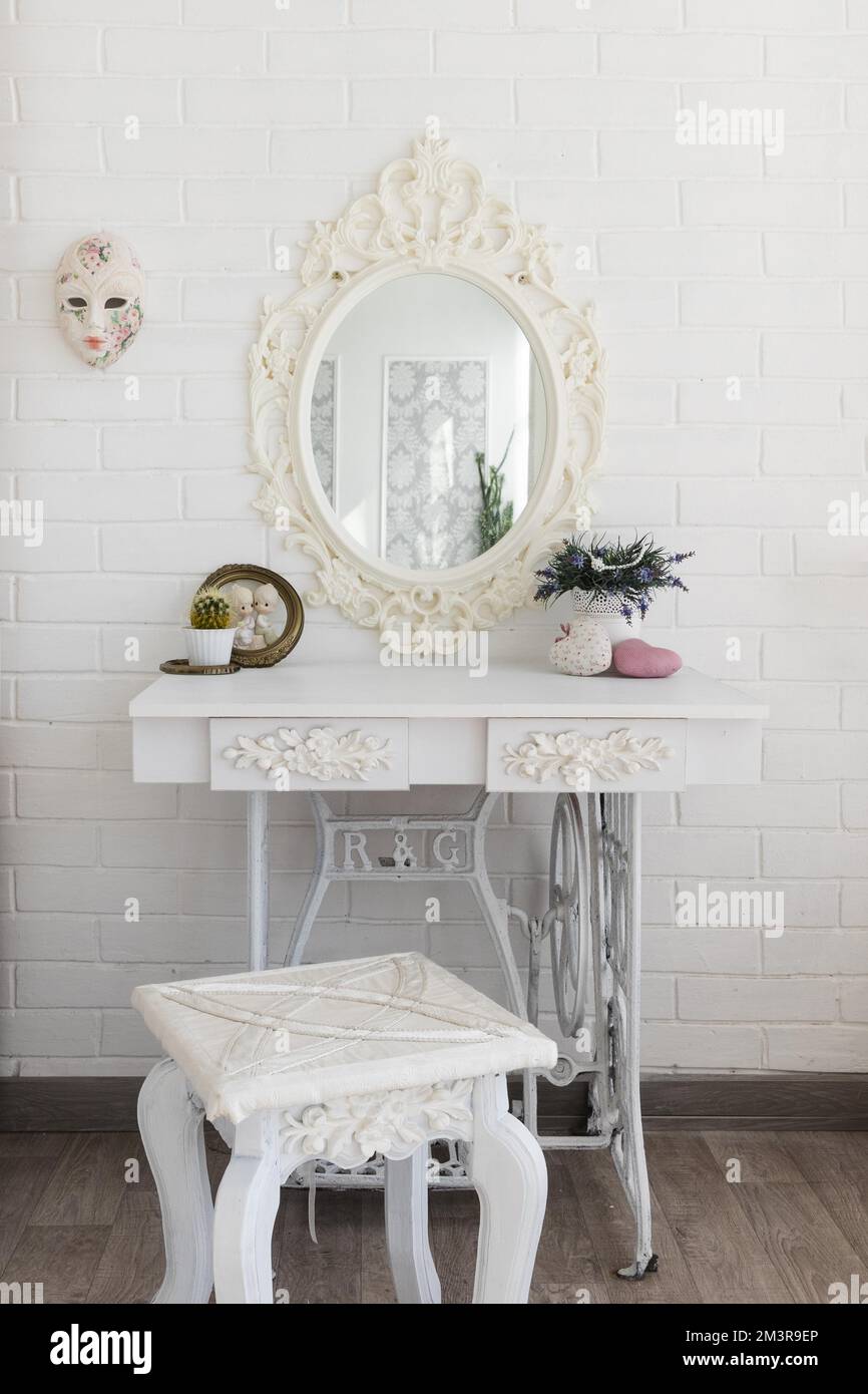 White dressing table hi-res stock photography and images - Alamy