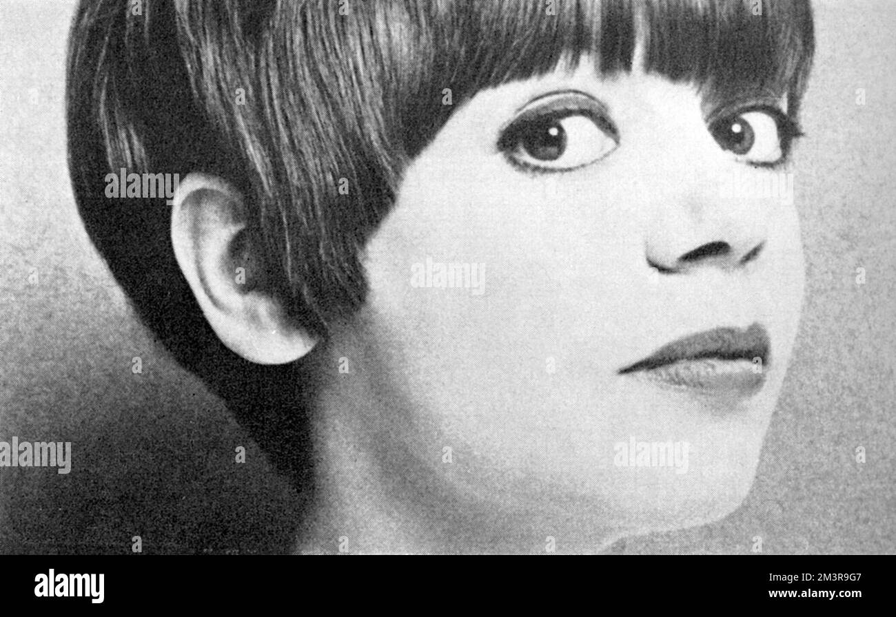 Jean muir 60s hi-res stock photography and images - Alamy