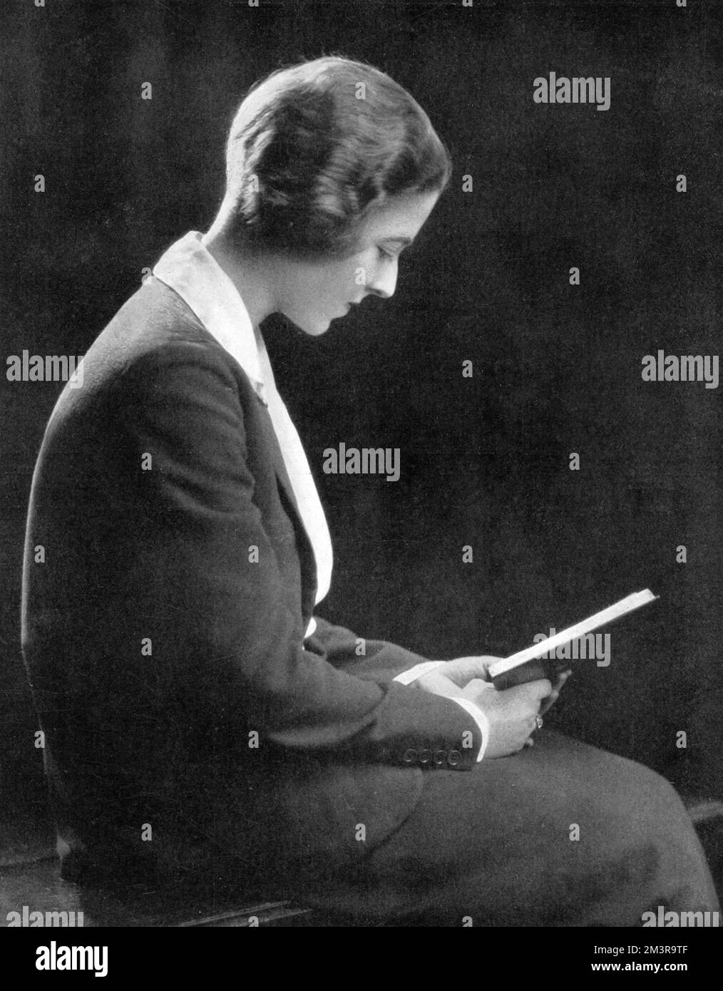 Bright young things party hi-res stock photography and images - Alamy