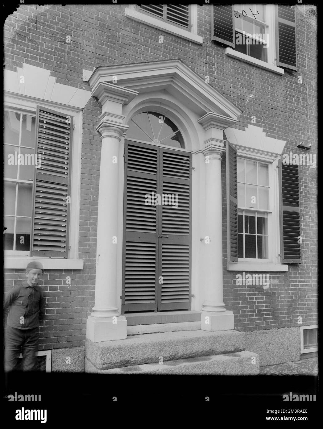 Salem, 114 Derby Street, exterior detail, door, Judge Joseph Waters ...
