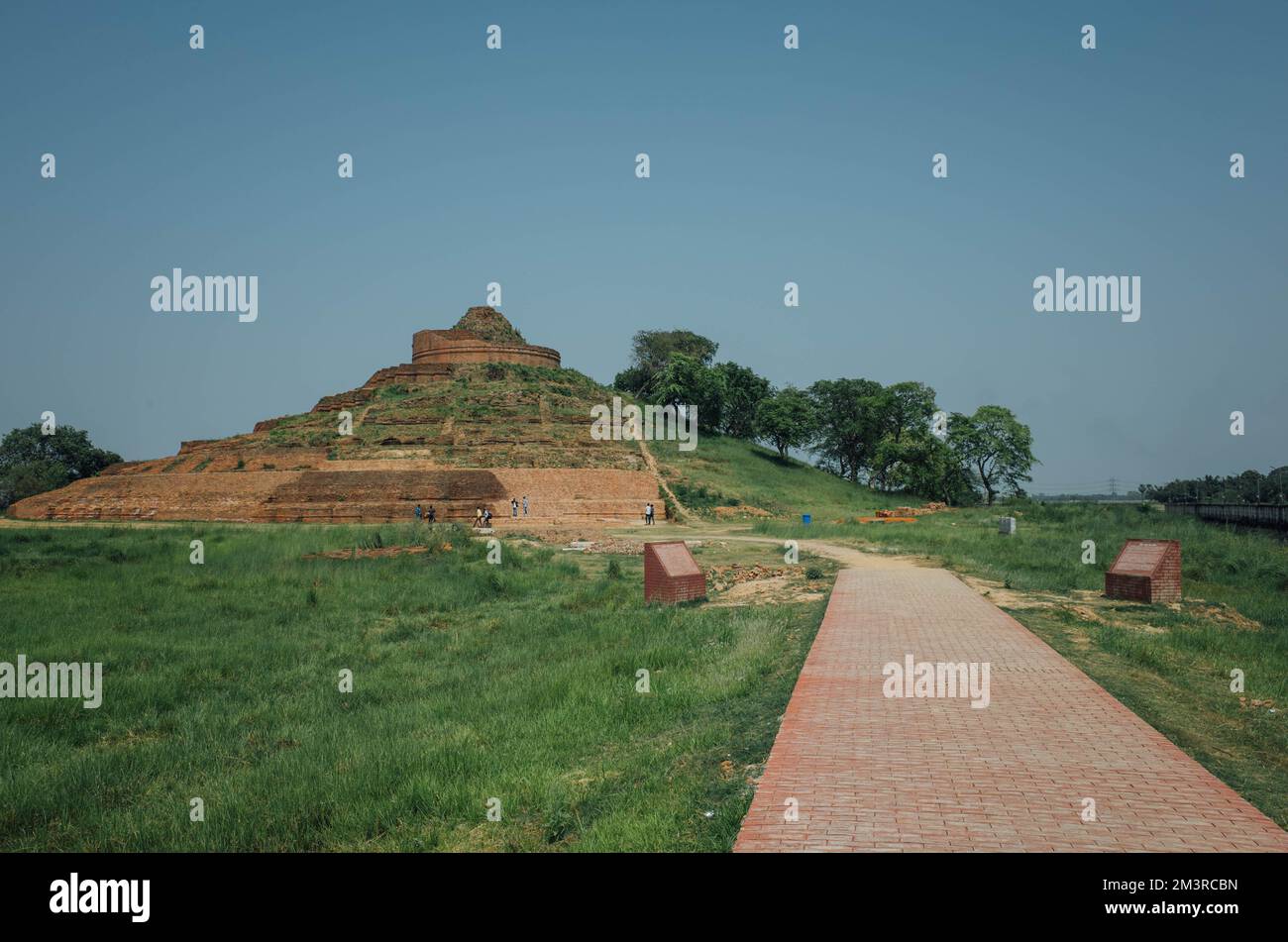 Kesaria stupa hi-res stock photography and images - Alamy
