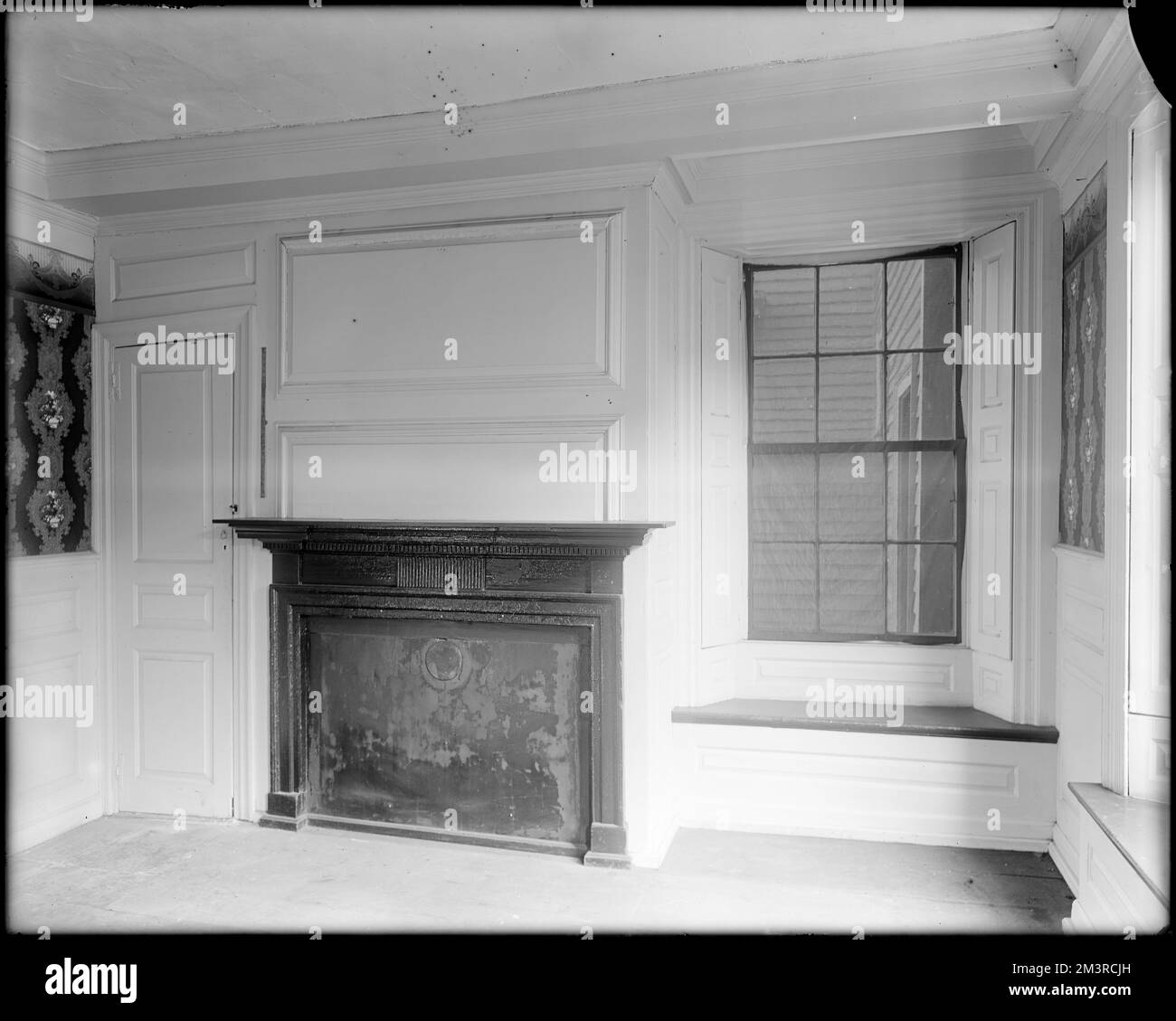 Salem, 168 Derby Street, interior detail, east front room, east side ...