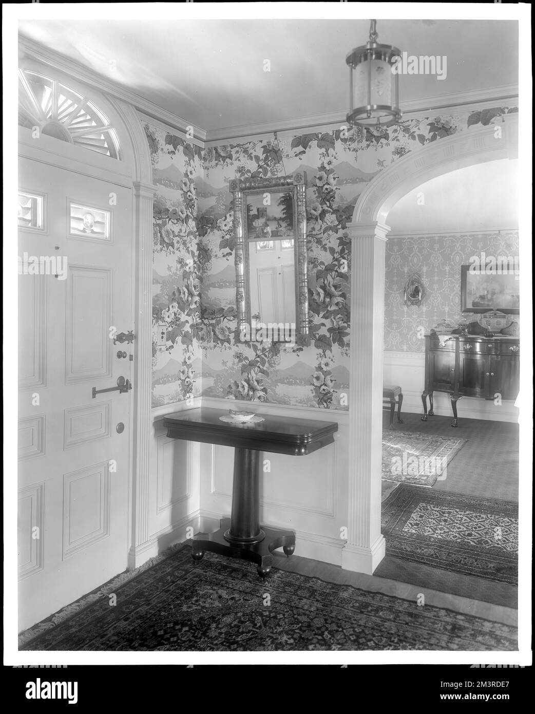 Salem, 2 Cedar Street, George A. Morrill house, interior, front entry ...
