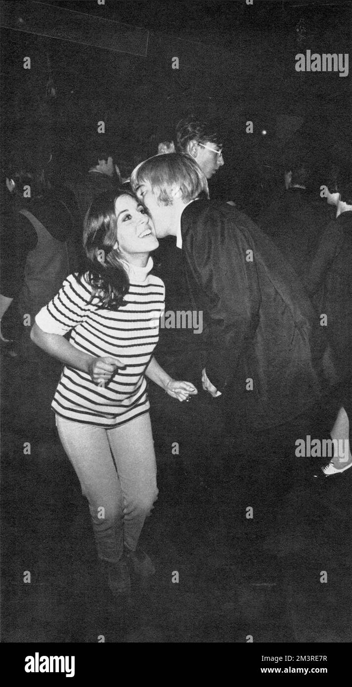 Deana Martin and Ray Williams dancing at a 1960s nightclub Stock Photo ...