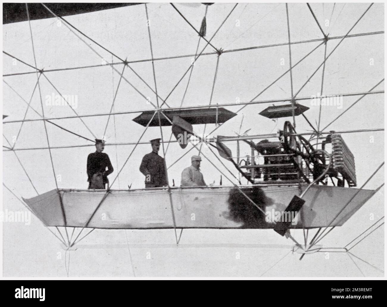 Great airships hi-res stock photography and images - Alamy
