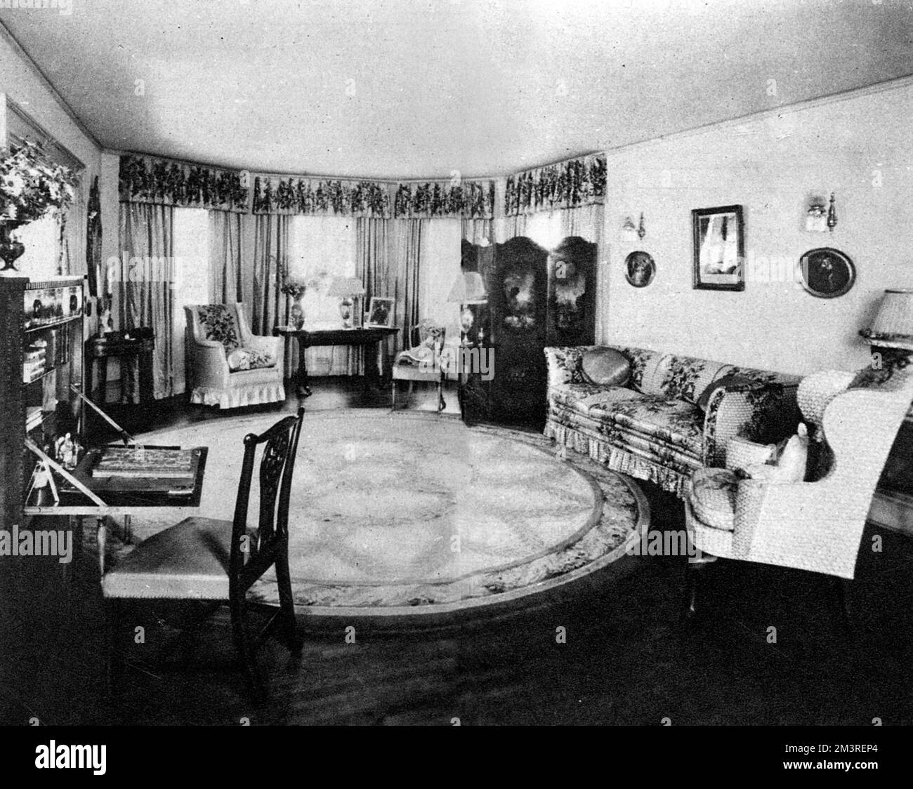 Elsie de wolfe interior hi-res stock photography and images - Alamy