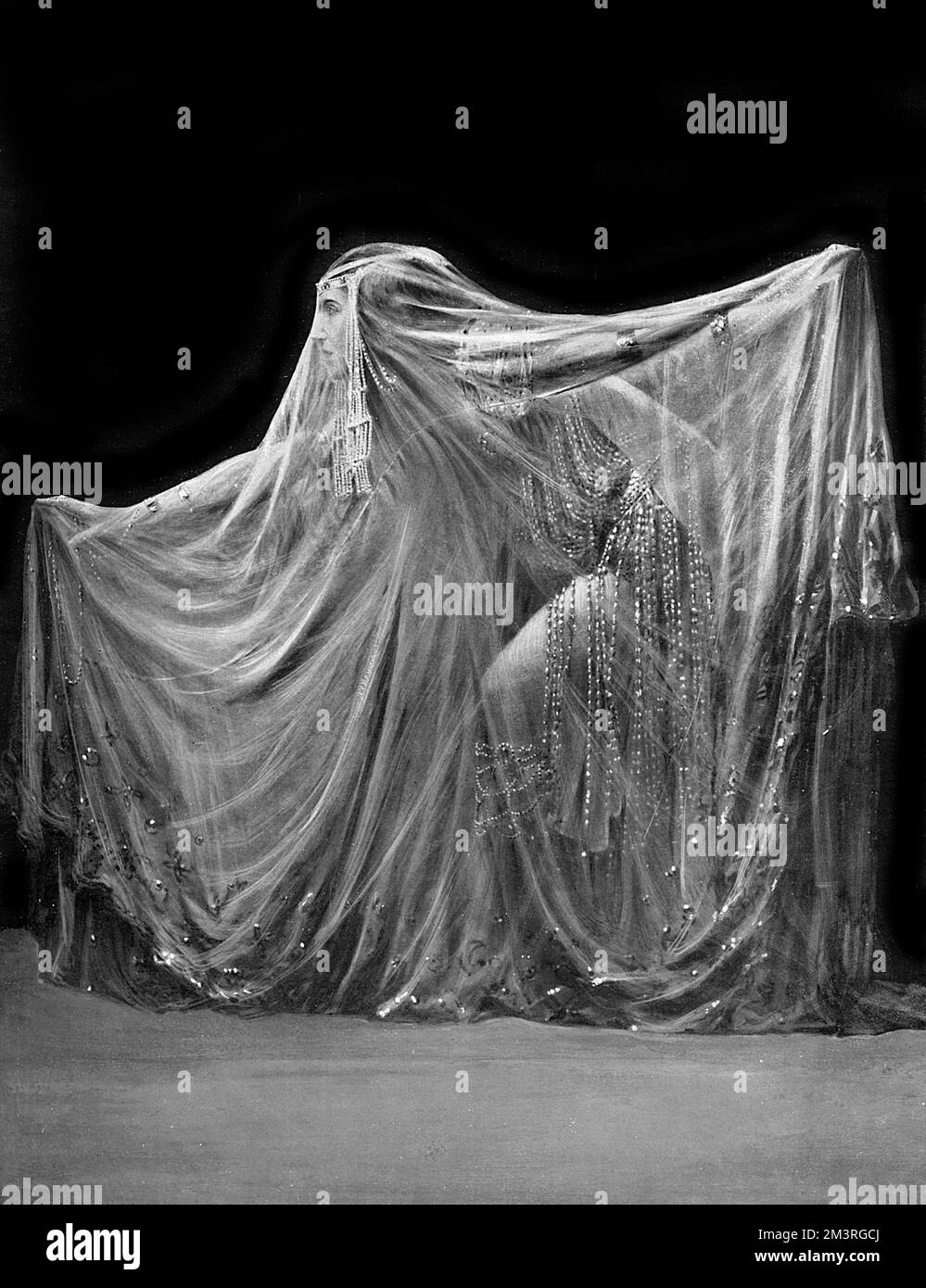 Ida Rubinstein as Cleopatra Stock Photo - Alamy