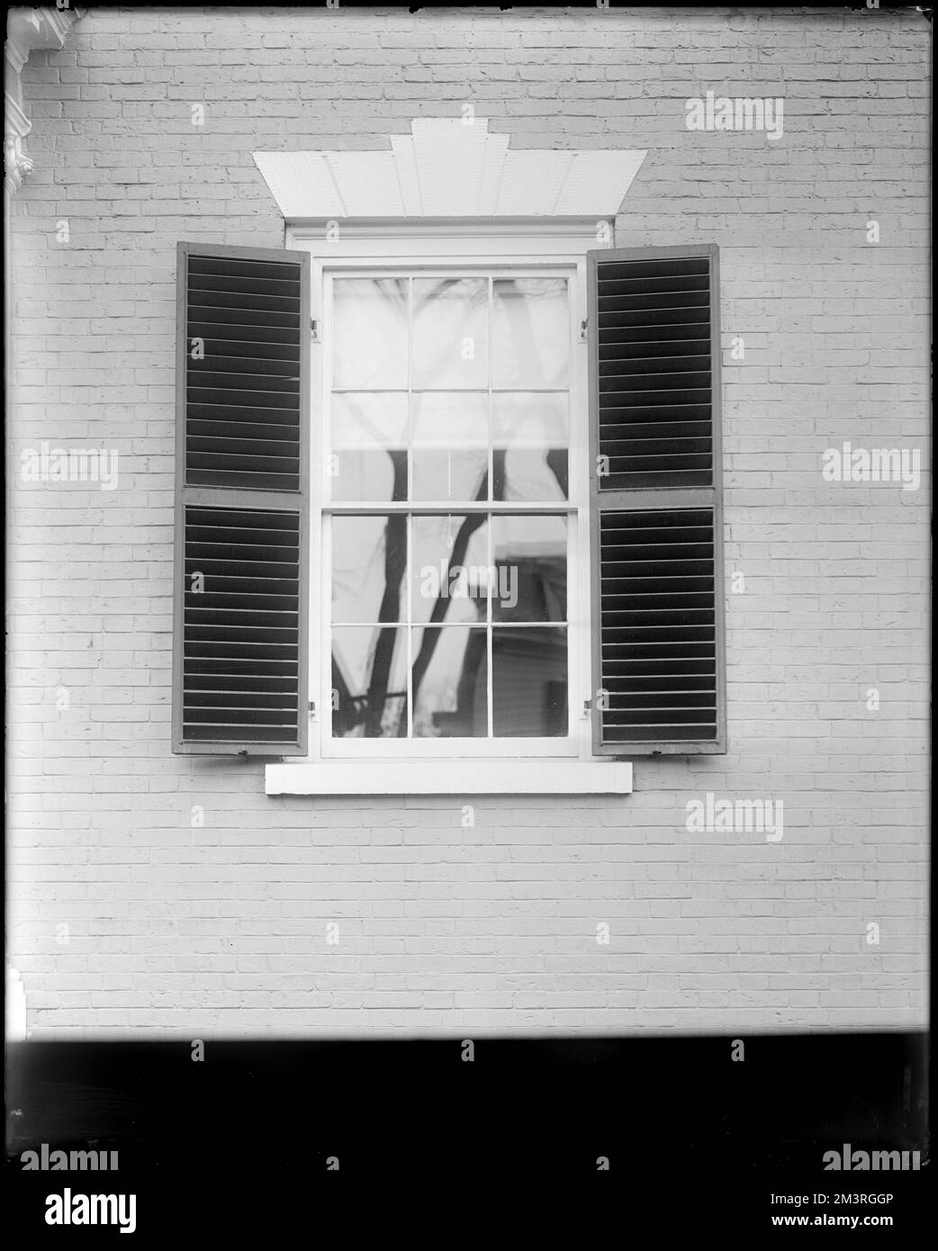 Salem 39 Chestnut Street, exterior detail, window, Thomas Sanders house ...
