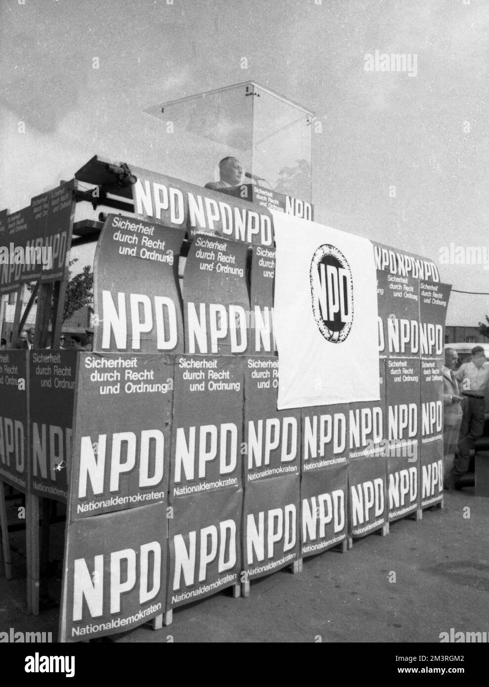 Election campaign appearances in 1969 by the radical right-wing NPD ...