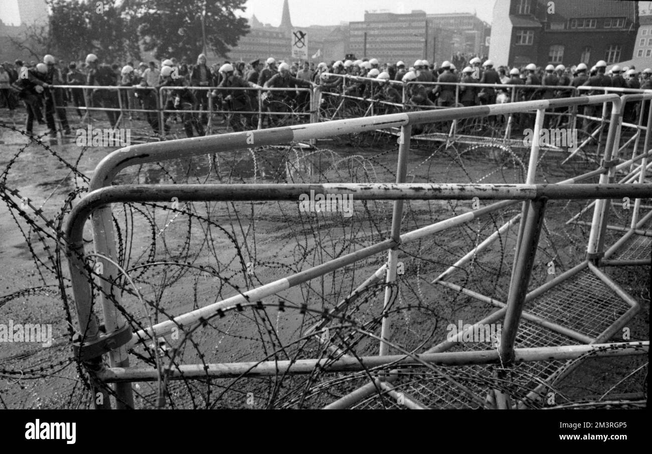 Election campaign appearances in 1969 by the radical right-wing NPD ...