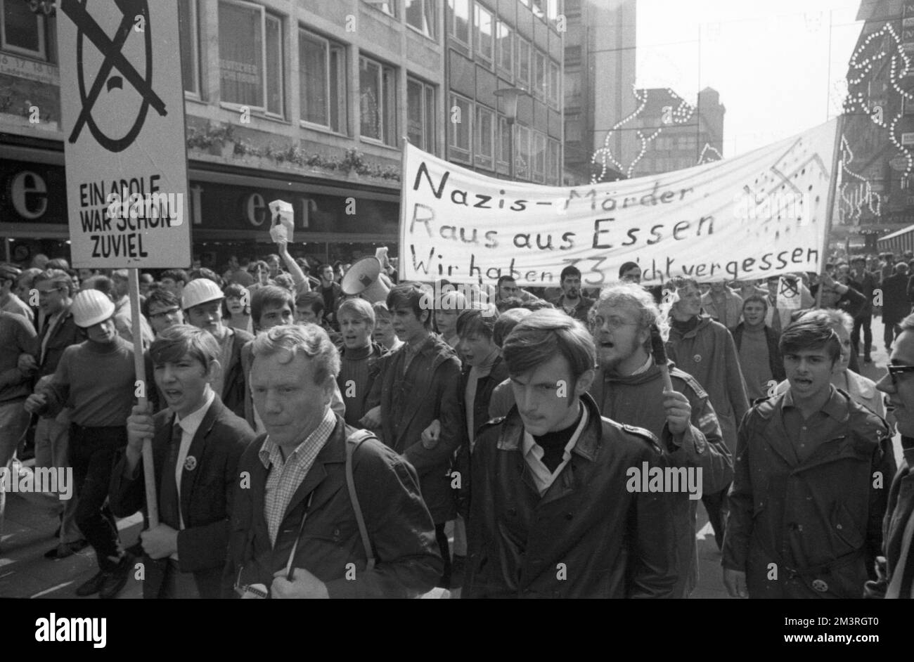 Election campaign appearances in 1969 by the radical right-wing NPD ...