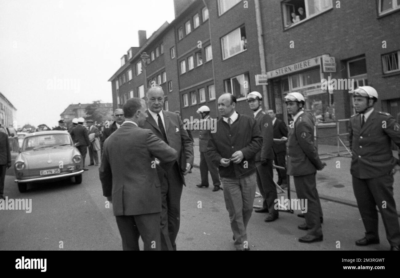 Election campaign appearances in 1969 by the radical right-wing NPD ...