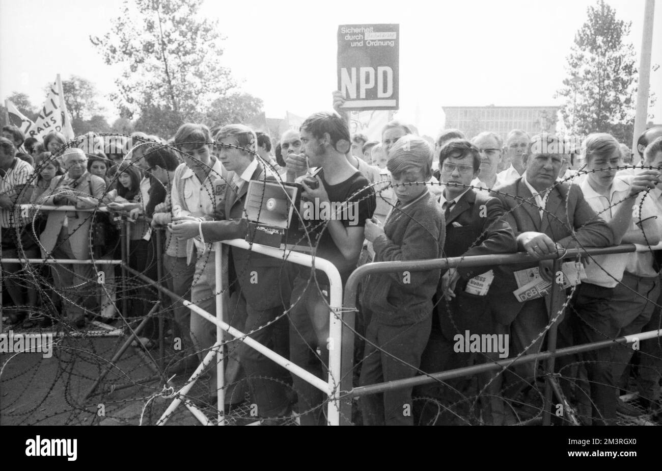 Election campaign appearances in 1969 by the radical right-wing NPD ...