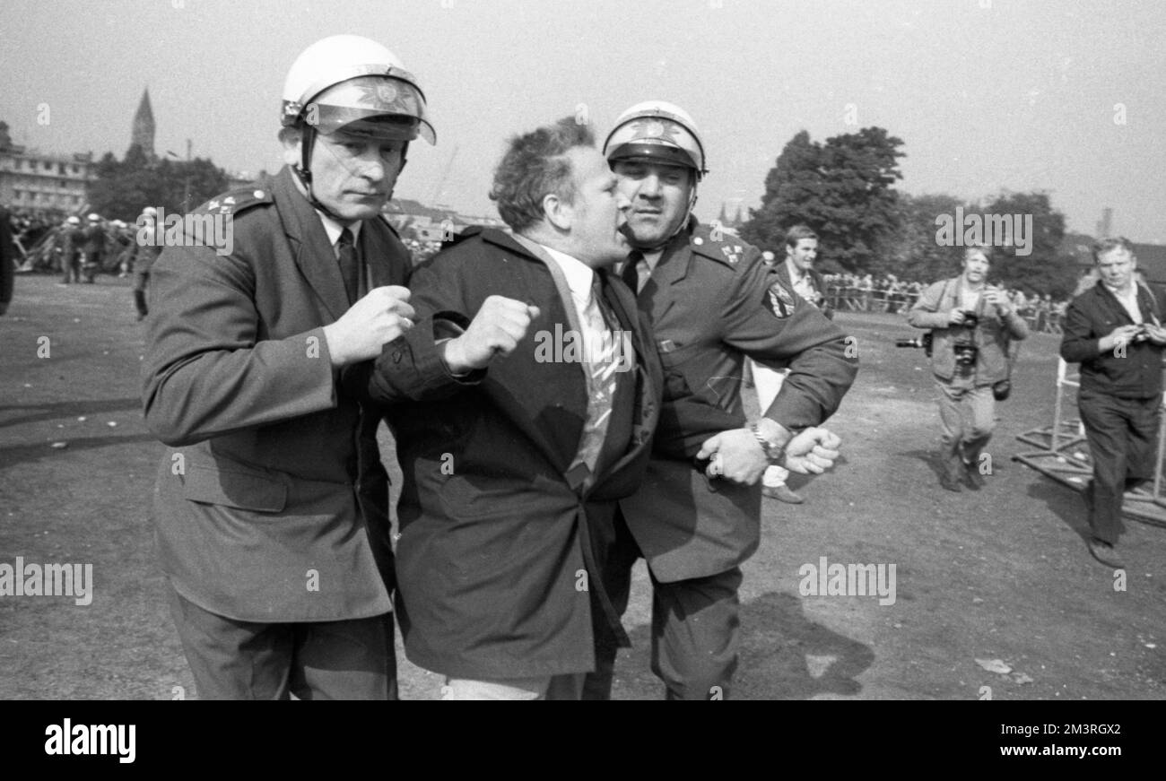 Election campaign appearances in 1969 by the radical right-wing NPD ...