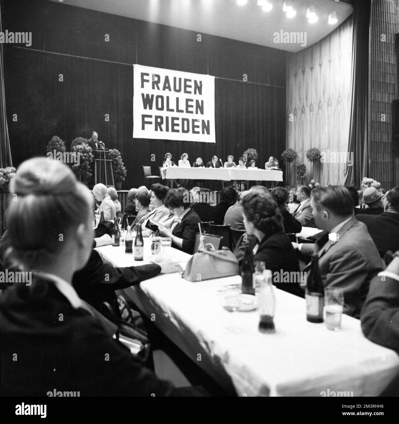 Negative highlights in the Ruhr area in the years 1965 to 1971 ...