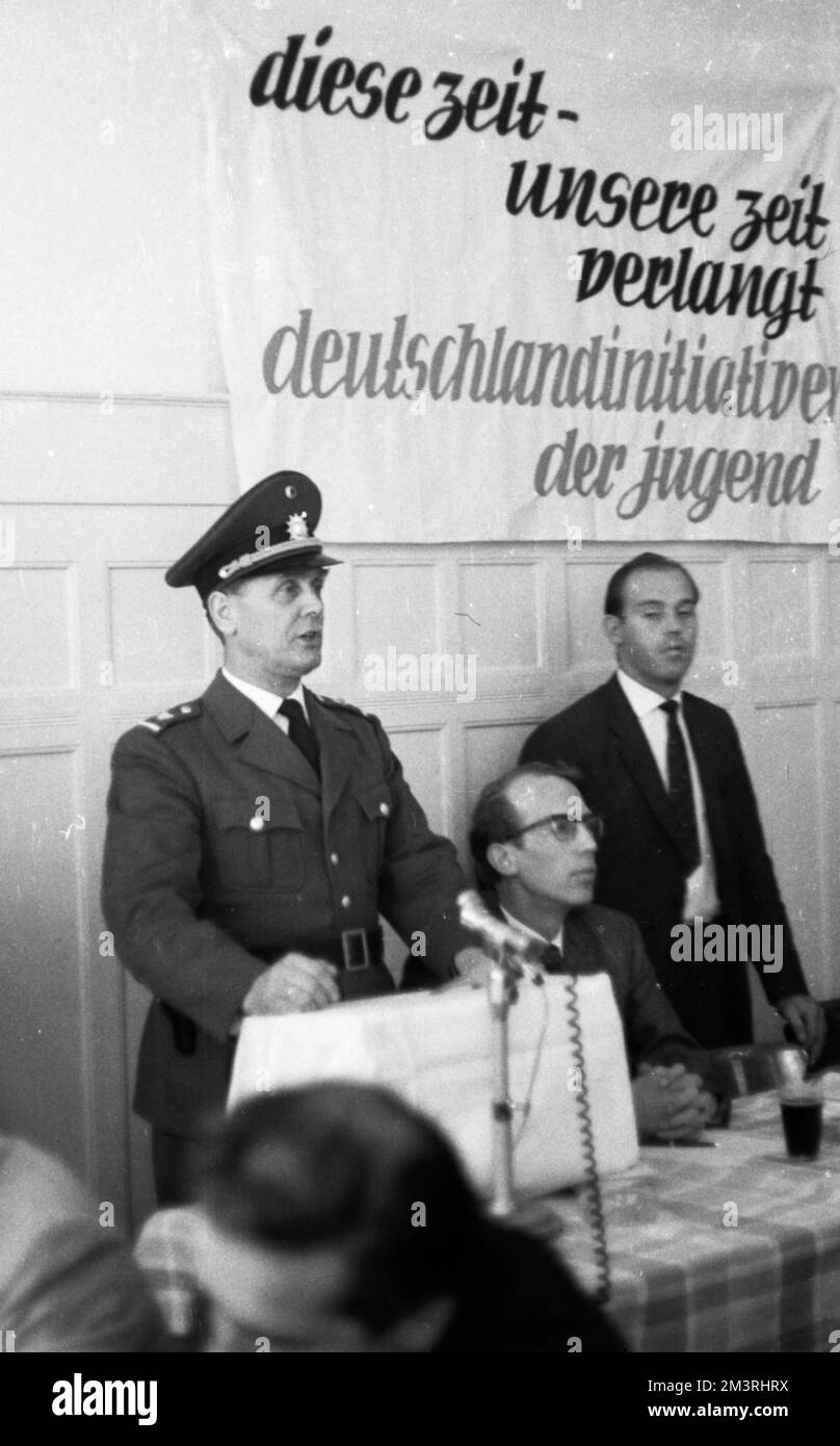 Police action against communists prior to the founding of the German ...