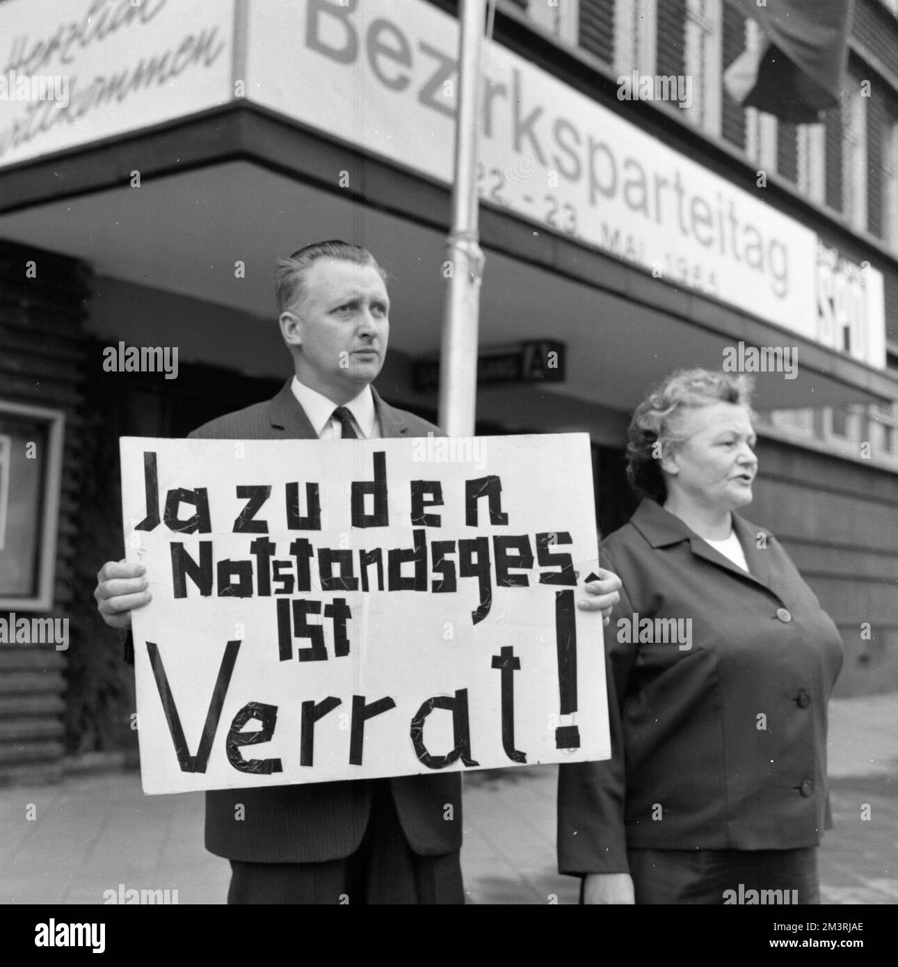 1965 labour conference hi-res stock photography and images - Alamy