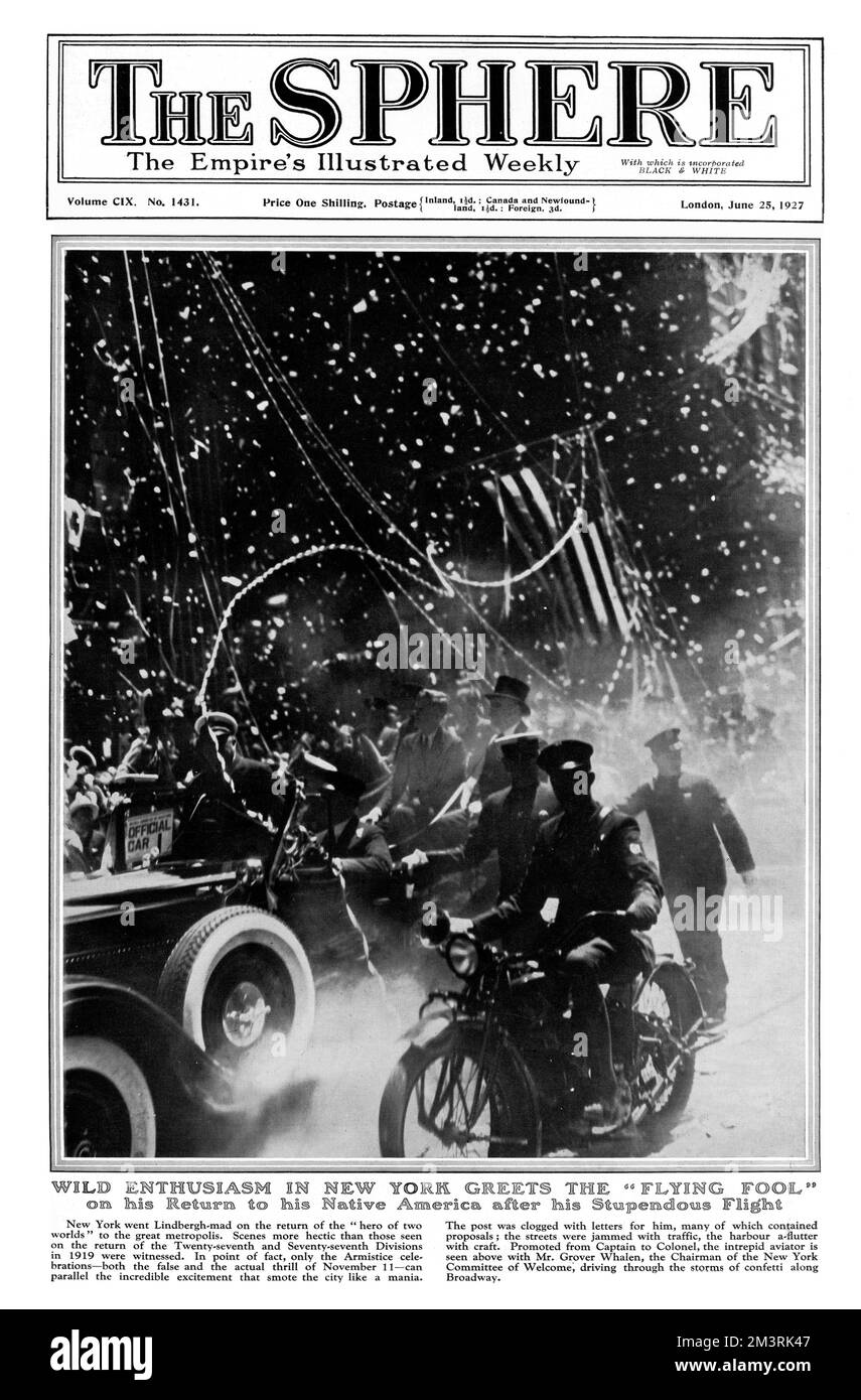 Parade magazine hi-res stock photography and images - Alamy