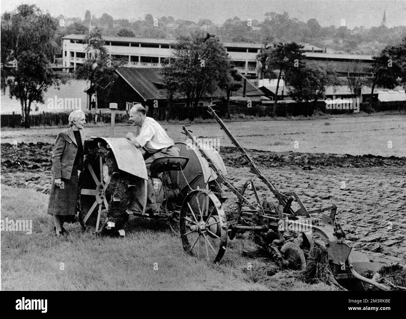Dig for victory ww2 Black and White Stock Photos & Images - Alamy