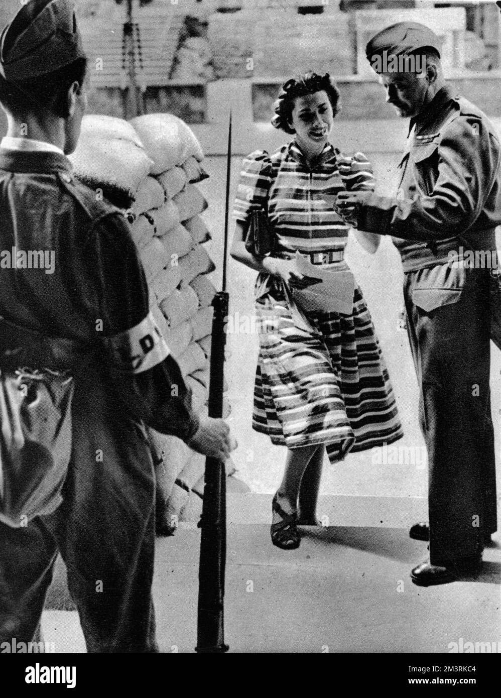 British spies hi-res stock photography and images - Alamy