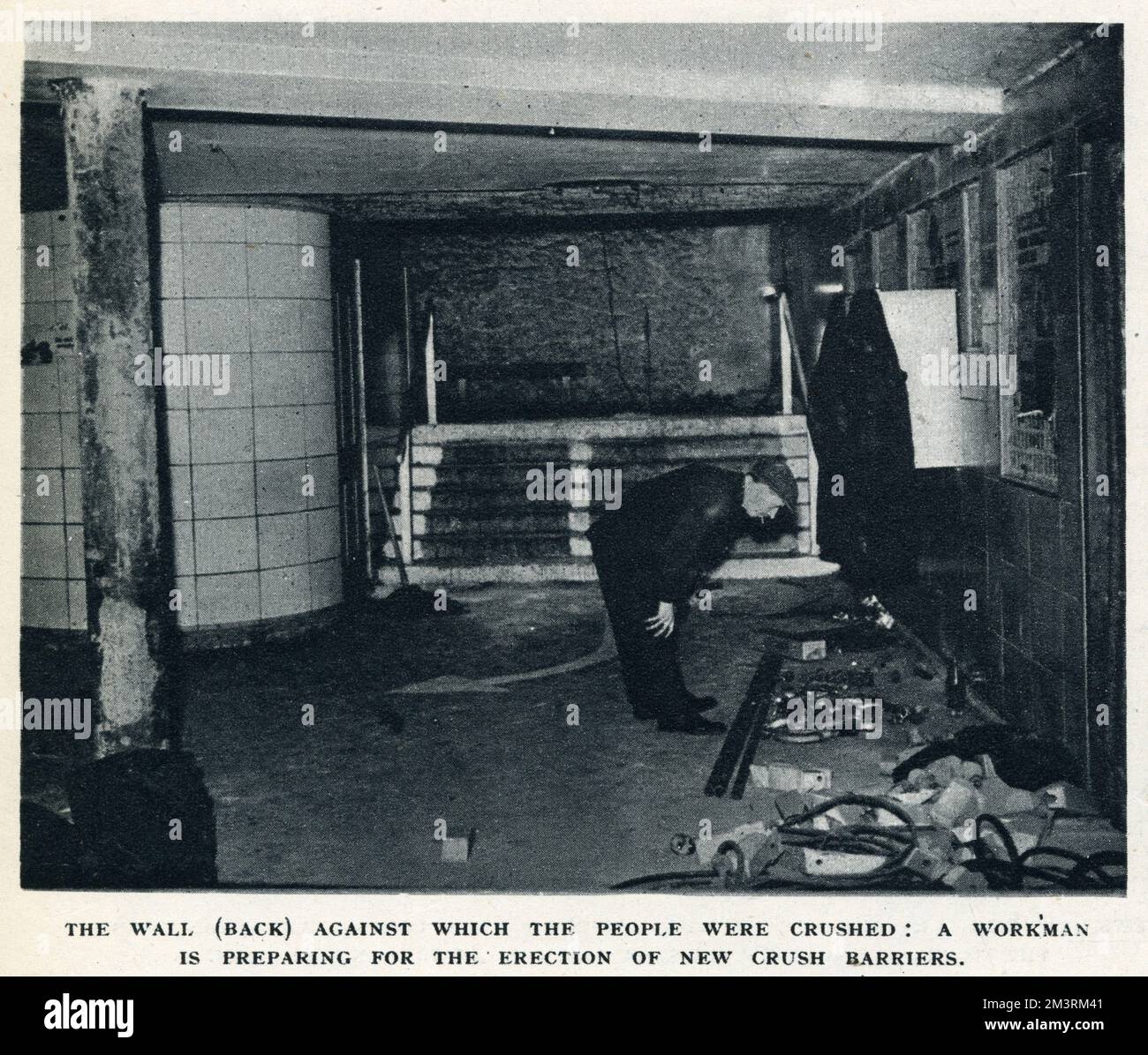 Bethnal green air raid hi-res stock photography and images - Alamy