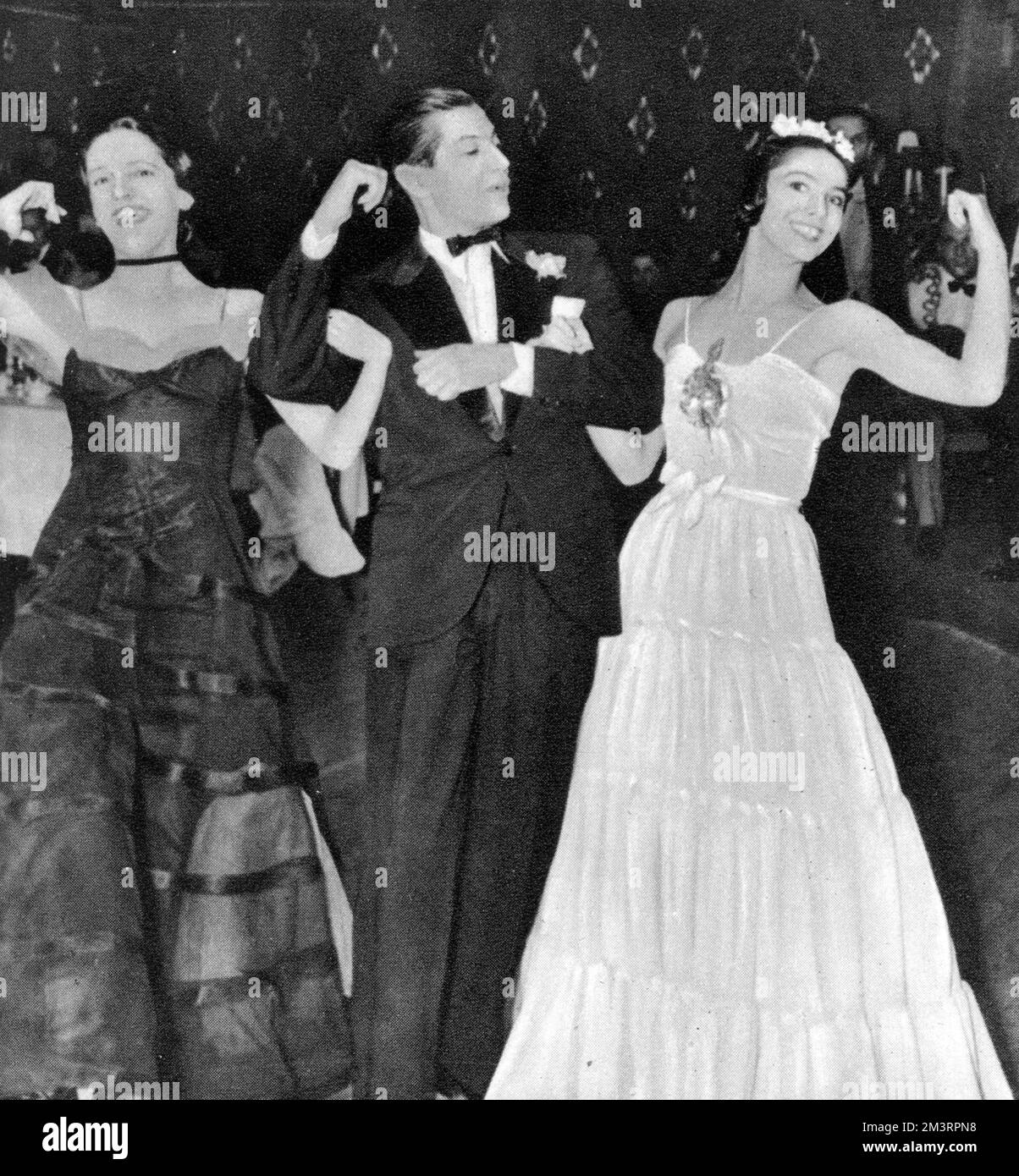 Lambeth walk dance hi-res stock photography and images - Alamy