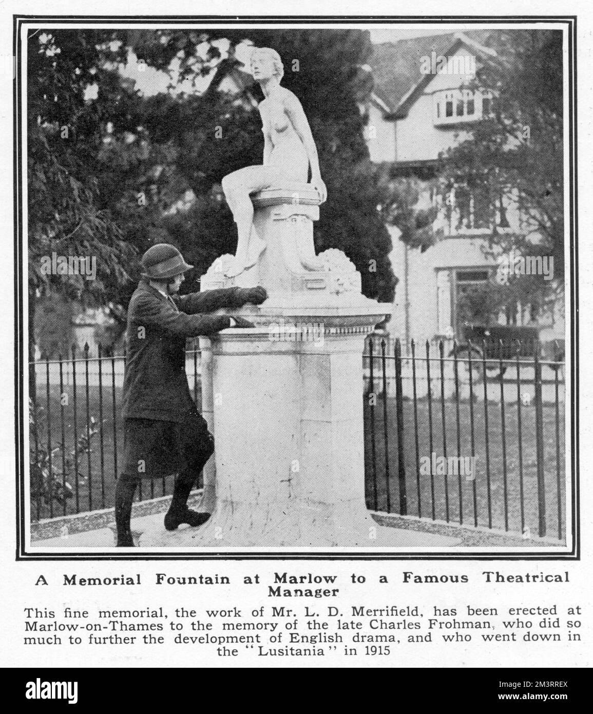 Memorial fountain at Marlow to Charles Frohman Stock Photo - Alamy