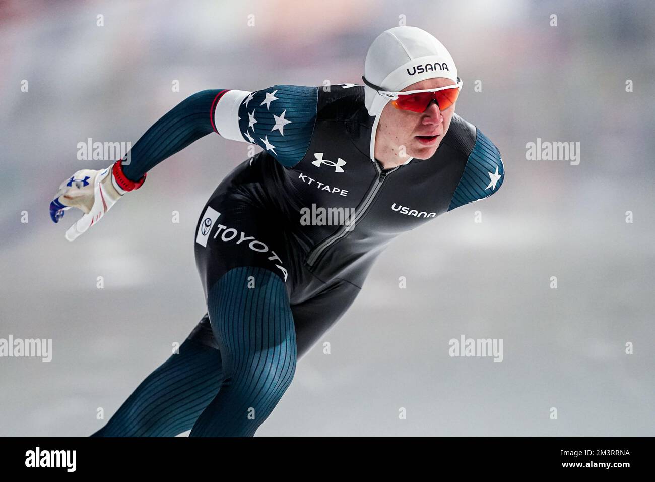CALGARY, CANADA - DECEMBER 16: Ethan Cepuran of United States of ...