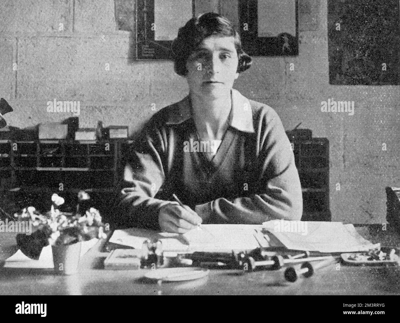 Engineer historical hi-res stock photography and images - Alamy