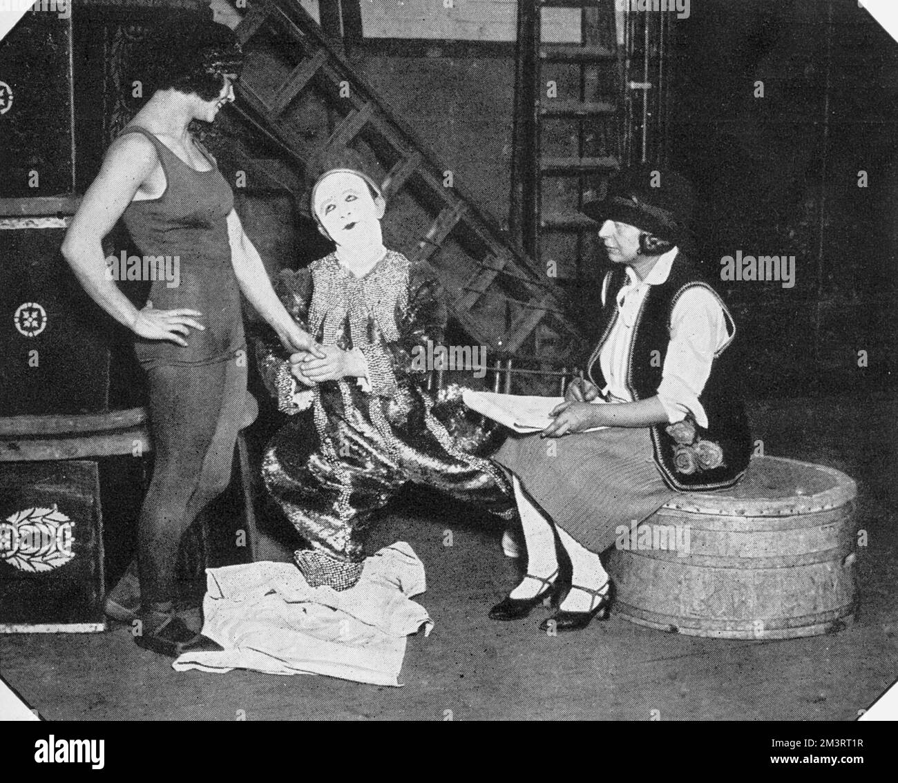 Laura Knight at the circus Stock Photo - Alamy