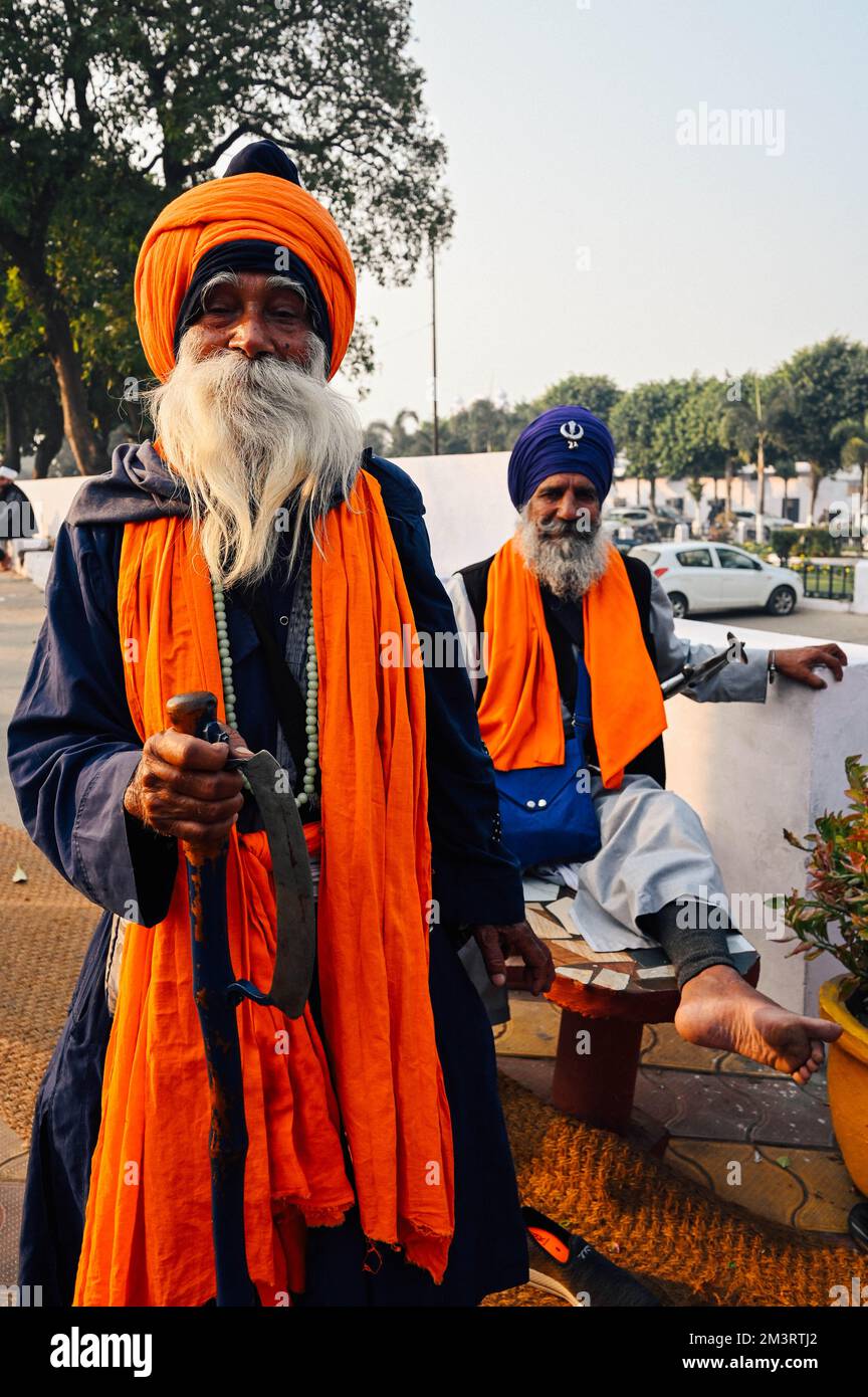 Nihang sikhs hi-res stock photography and images - Alamy