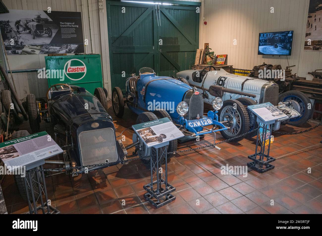 General view of vintage F1 Grand Prix cars (L-R 1926 Delage, 1926 ...