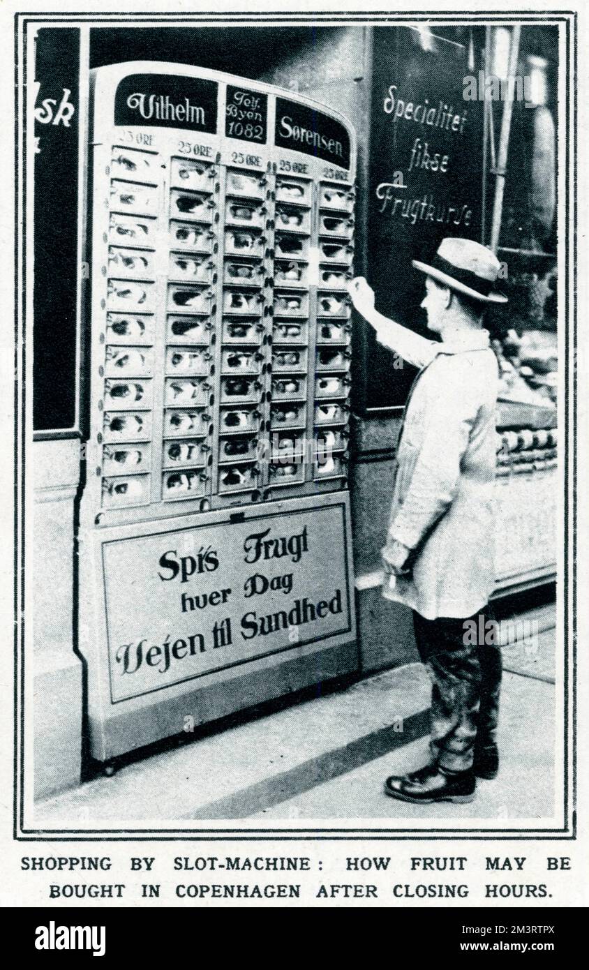 Vending machine fruit not drink hi-res stock photography and images - Alamy