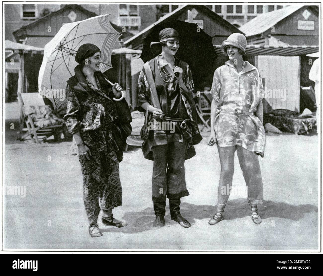 Countess Beatty, Duchess of Sutherland & Lady Ednam, Lido Stock Photo ...
