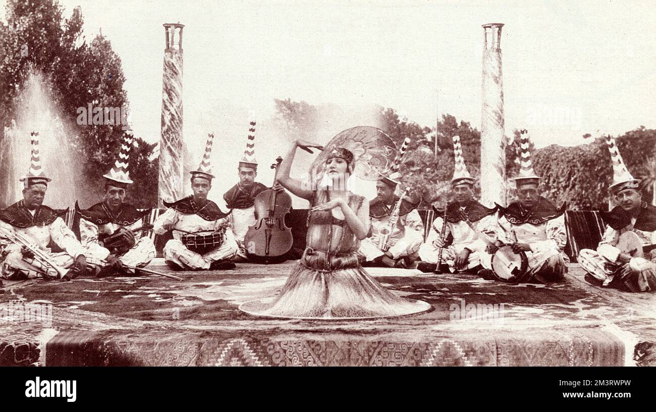 Princess Leila Bederkhan in Arabian Nights at Chez Vous Stock Photo - Alamy