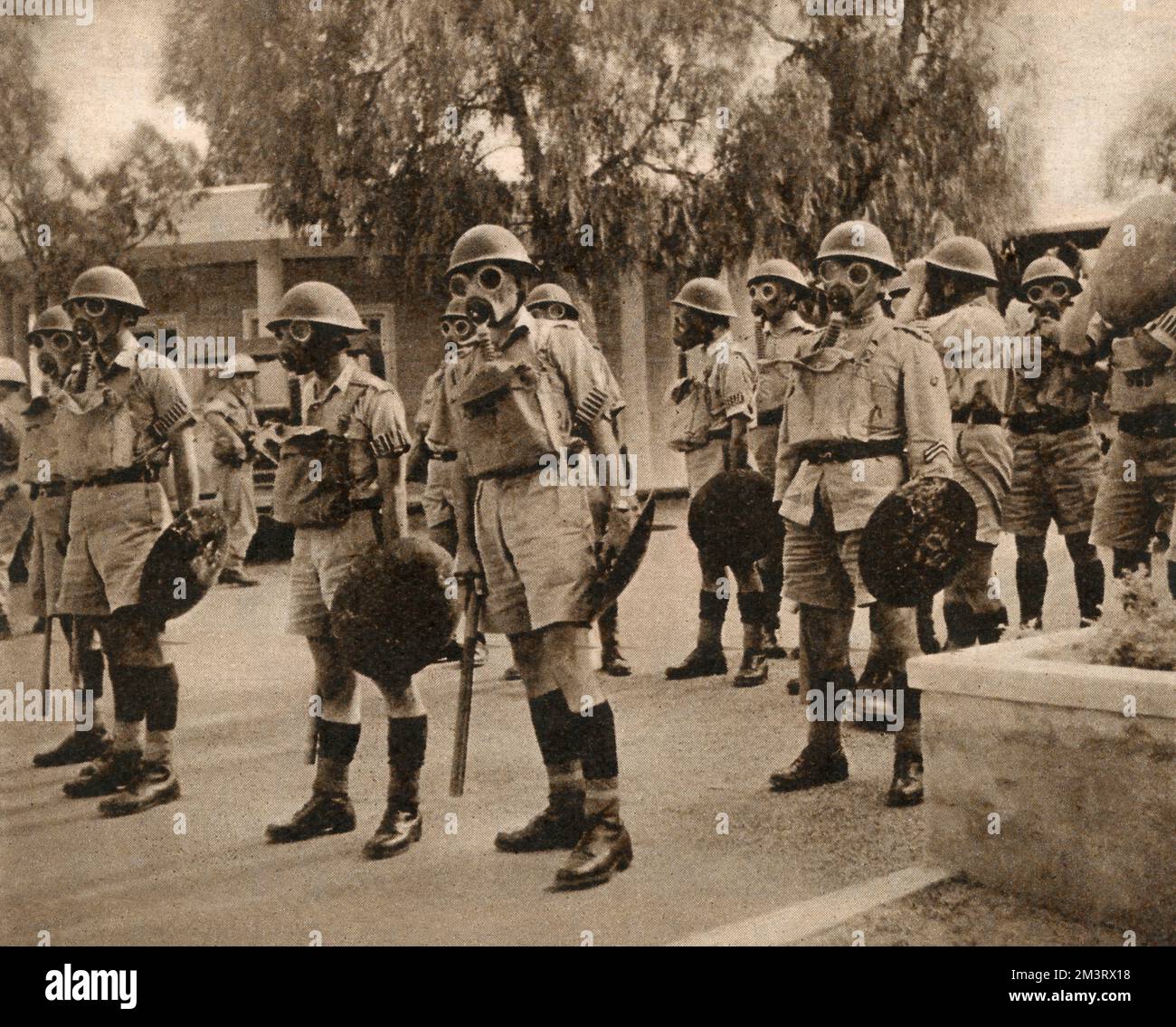 British soldiers gas masks hi-res stock photography and images - Alamy