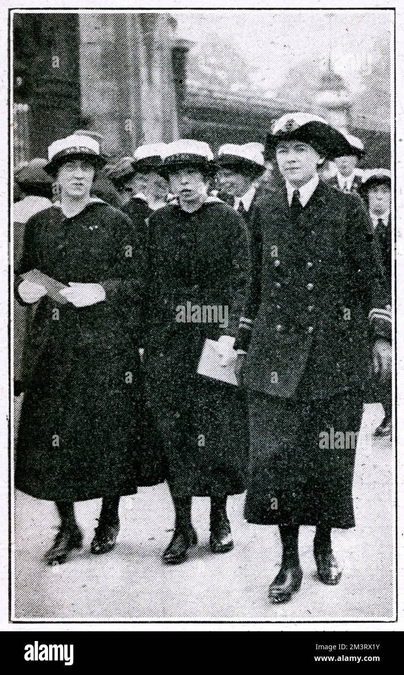 Peace Day Celebrations - Women's Royal Naval Service WWI Stock Photo ...