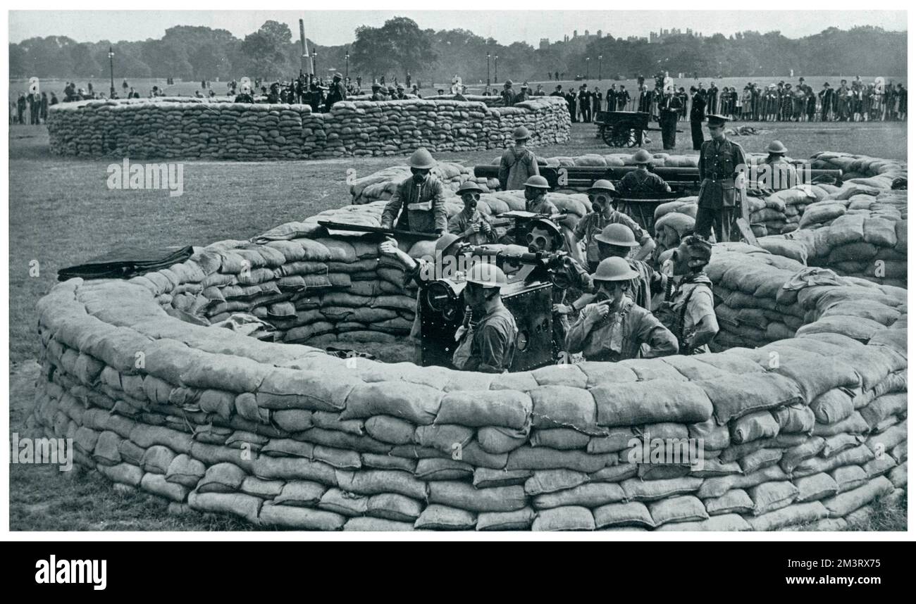 WWII September 1939 Circular sandbag redoubt in London park Stock Photo ...