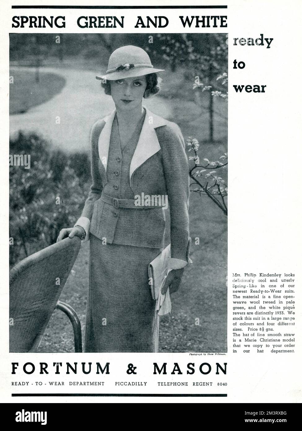 Fortnum & Mason fashion ad - Mrs Philip Kindersley Stock Photo - Alamy