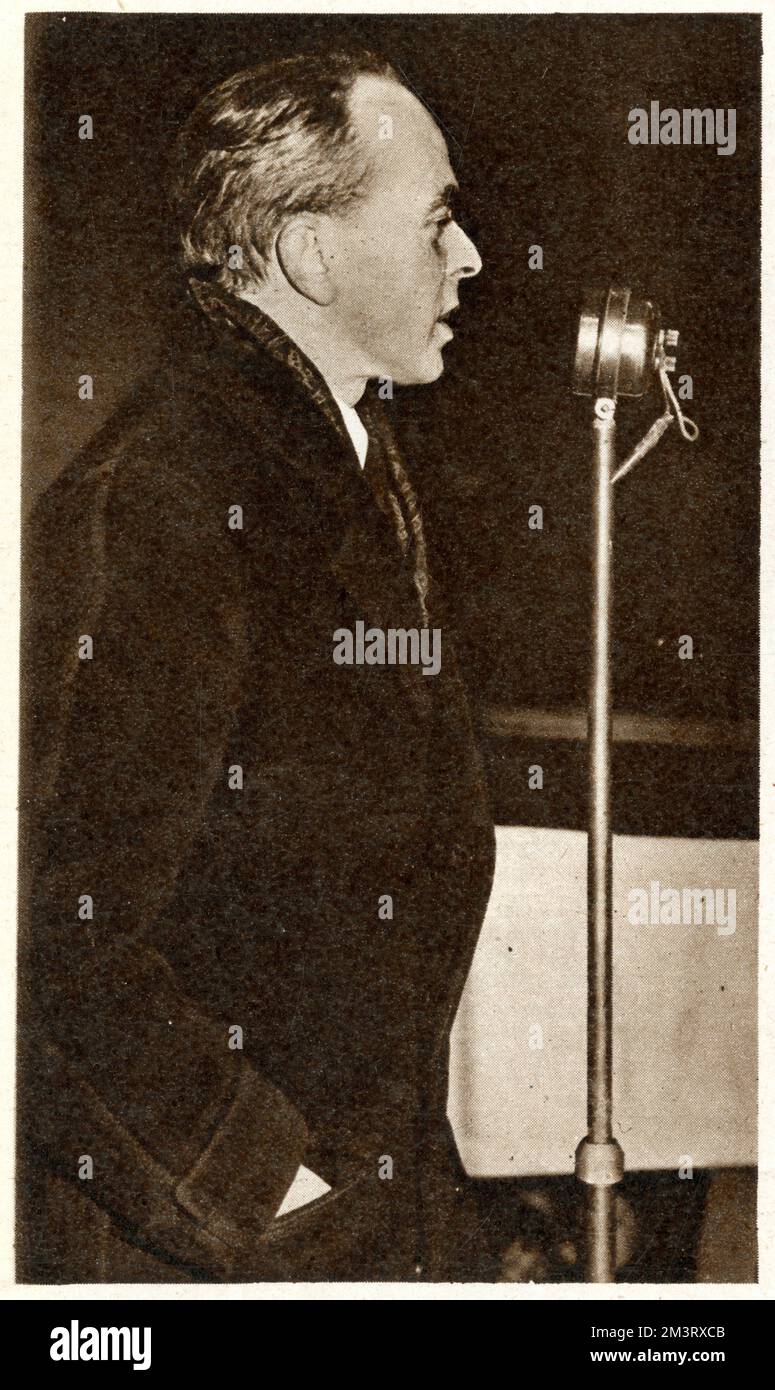 Sean Macbride, leader of Clann Na Poblachta Stock Photo - Alamy