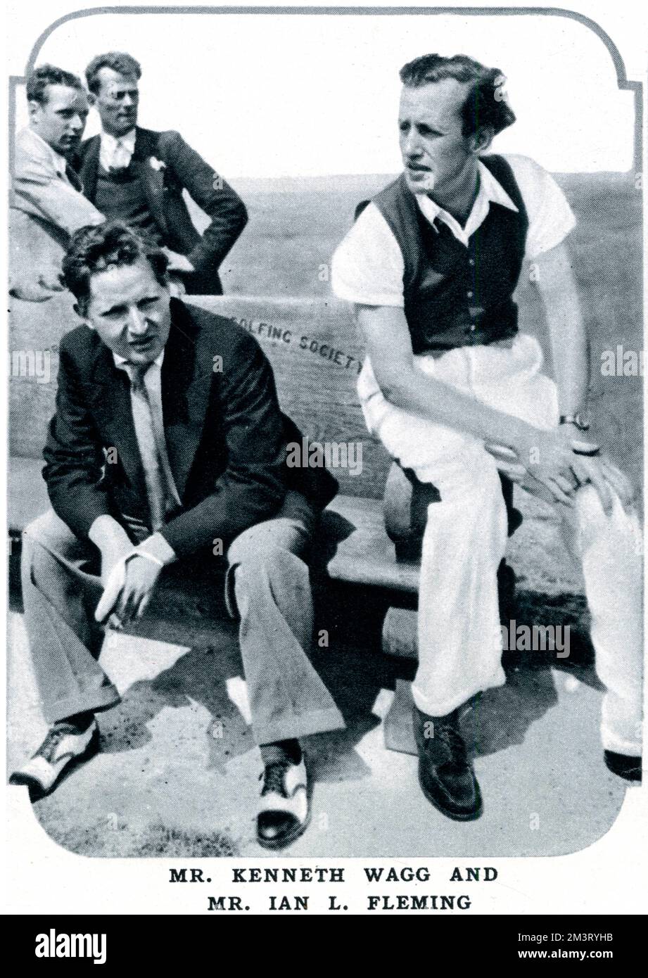 James bond ian fleming hi-res stock photography and images - Alamy