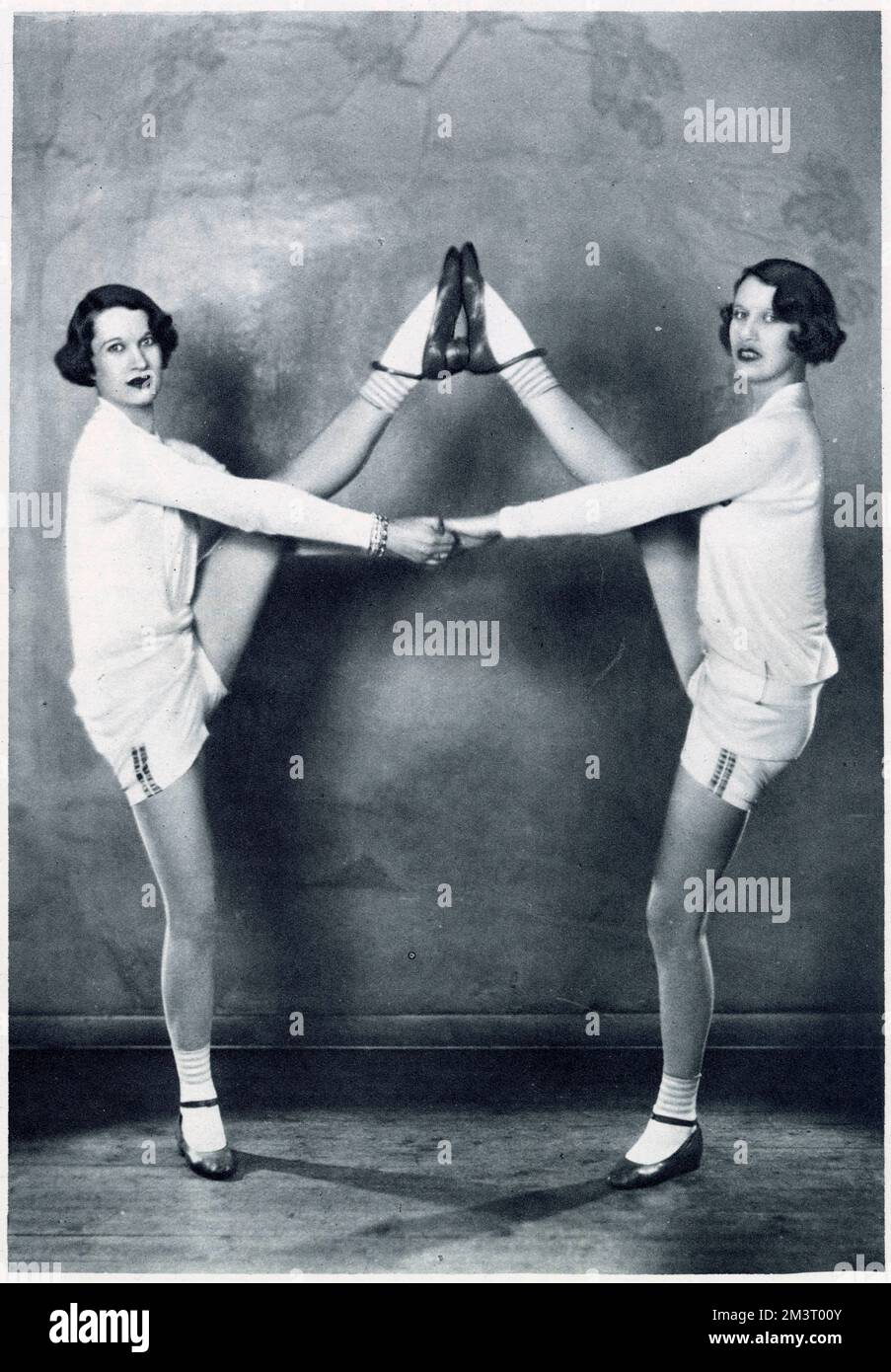 The Ralli Sisters - The Ruthven Twins in Shake Your Feet Stock Photo ...