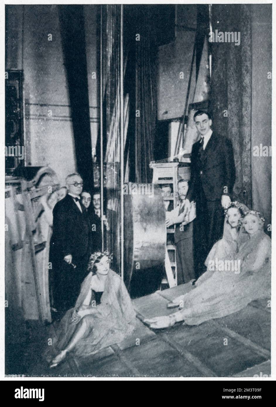 Members of the cast of Bow Bells at the London Hippodrome, captured ...