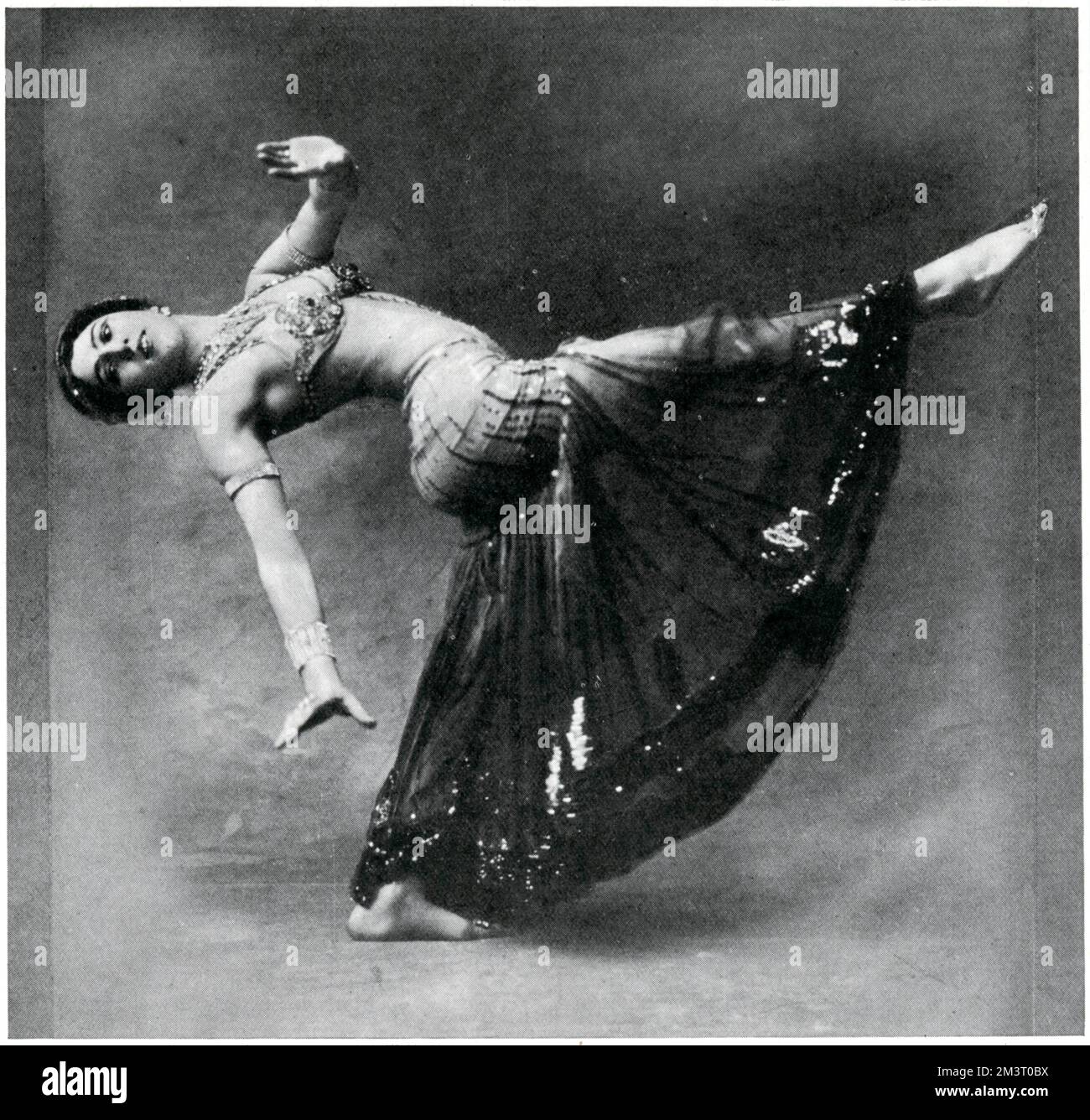 Sahary Djeli, dancer Stock Photo - Alamy