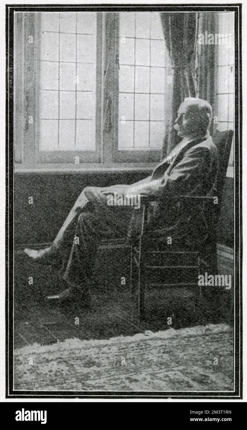 Kenneth grahame wind hi-res stock photography and images - Alamy